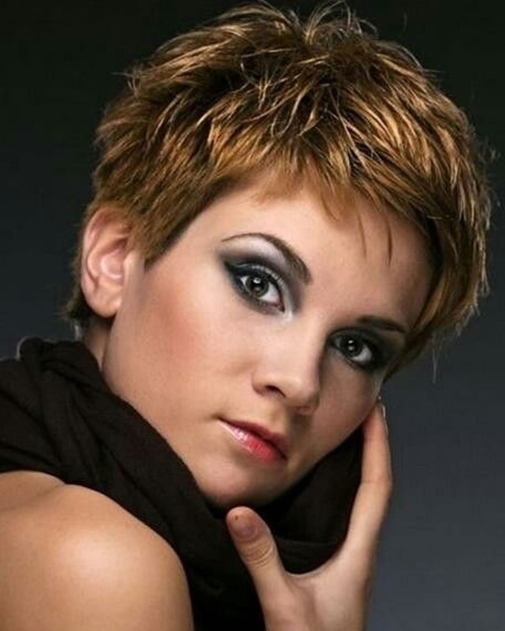 Best Short Hairstyles Cute Hair Cut Guide For Round Face Shape Reverasite
